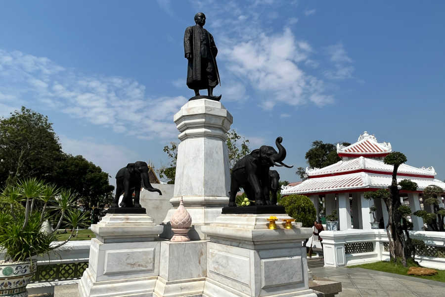 Let's Discover Wat Arun Temple Thailand • The Gees Travel