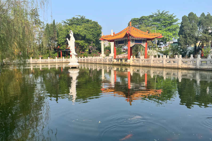 4 Things To Do - Perak Cave Temple Ipoh • The Gees Travel