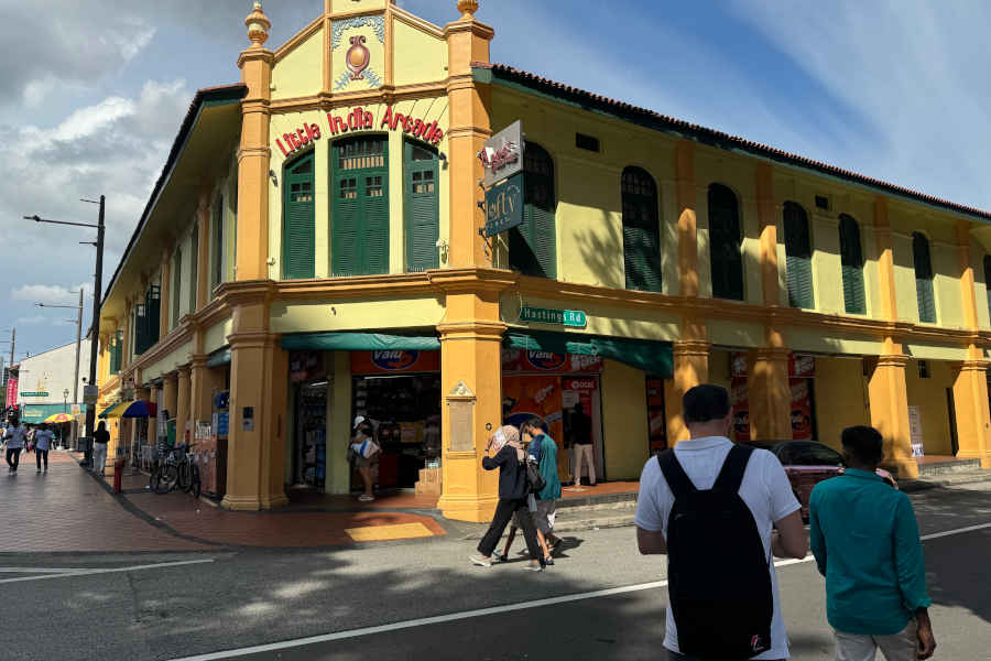 Little India In Singapore • The Gees Travel